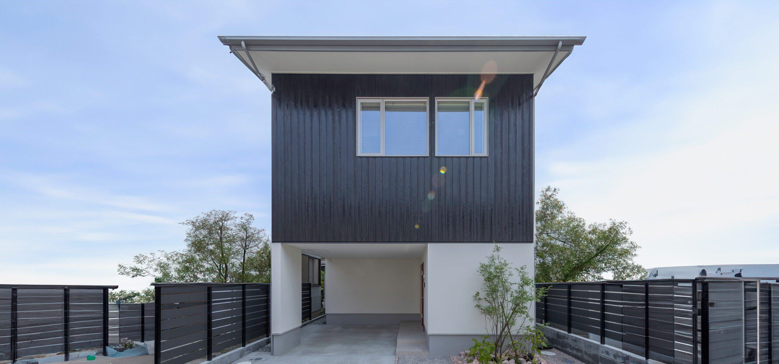 kolmioHOUSE + LOOF～木と光に包まれる家～ - LIM DESIGN